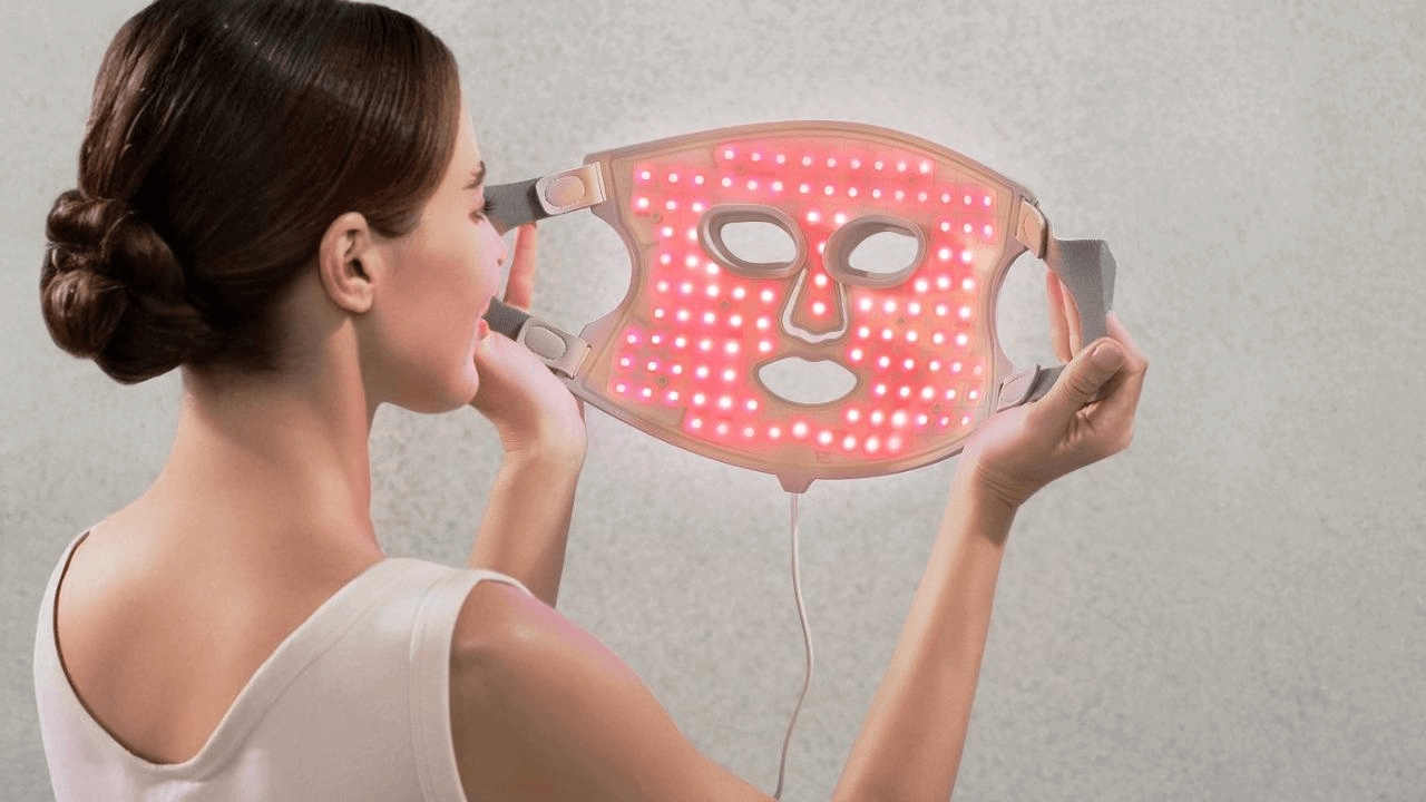 Nanoleaf LED Light Therapy Face Mask Review